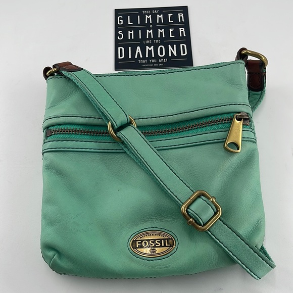 Fossil | Bags | Fossil Green Swing Pack Explorer Crossbody Shoulder Bag ...